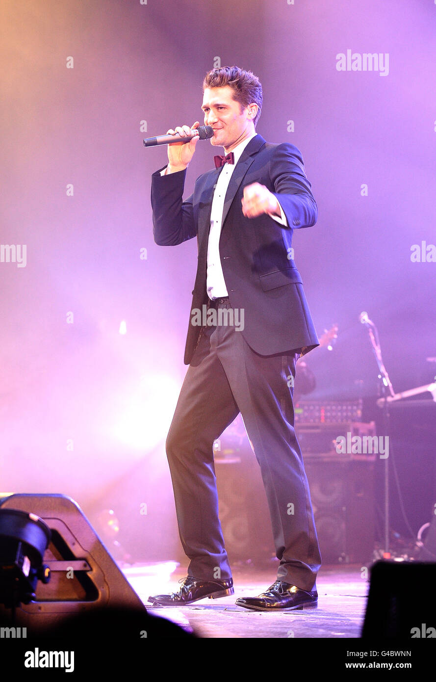 Matthew Morrison Gig - London. Matthew Morrison tritt an der HMV Apollo ...