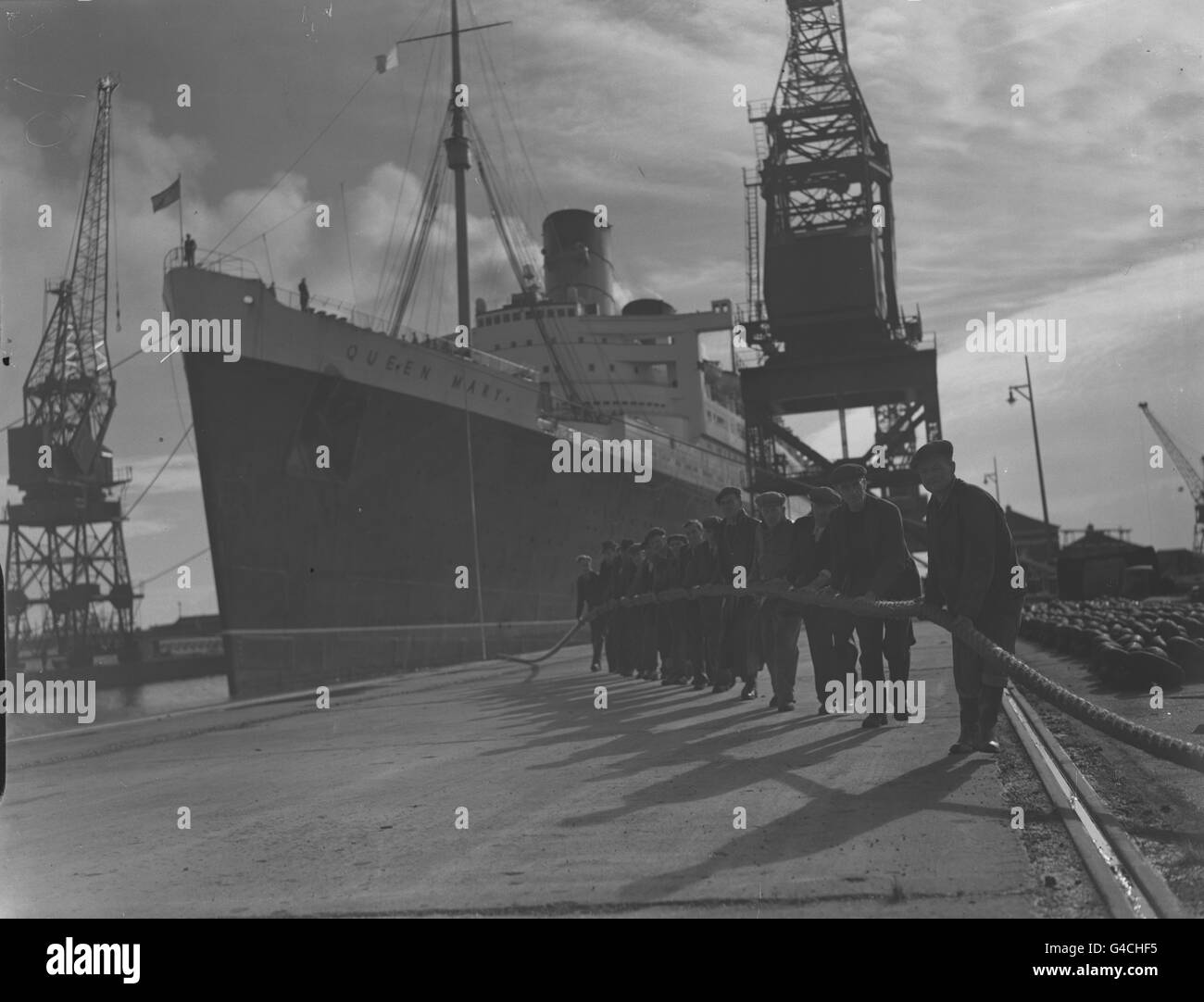 Transport - RMS Queen Mary - König George V Dry Docks, Southampton ...