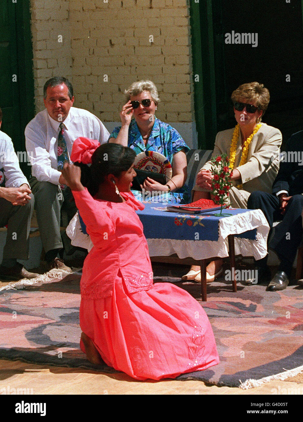 DIE PRINZESSIN VON WALES UND DIE ENTWICKLUNGSMINISTERIN VON ÜBERSEE ...