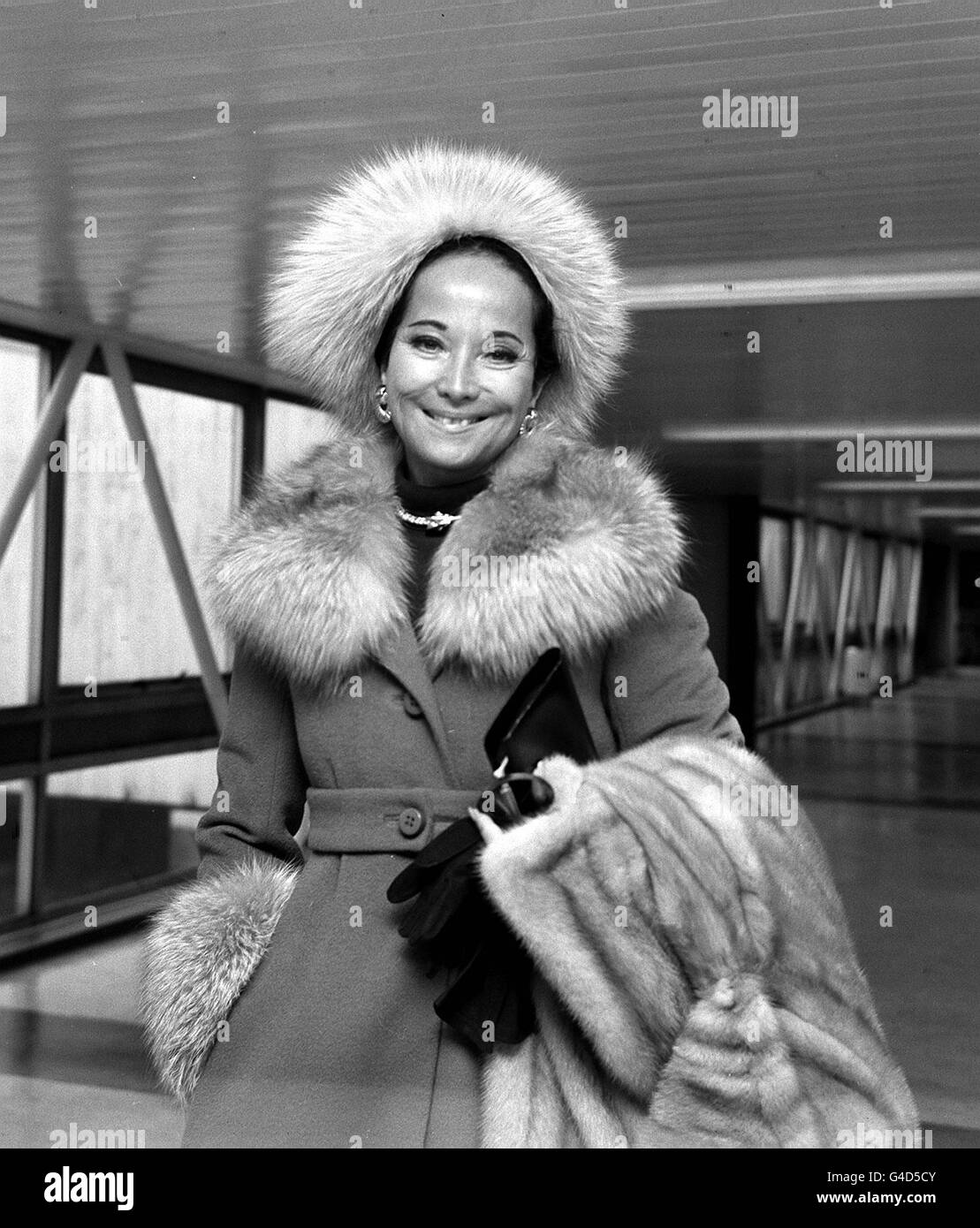 Merle oberon -Fotos und -Bildmaterial in hoher Auflösung – Alamy