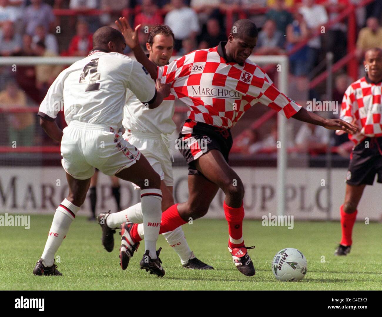 Layton orients jason harris geht an rotherhams vance warner vorbei ...