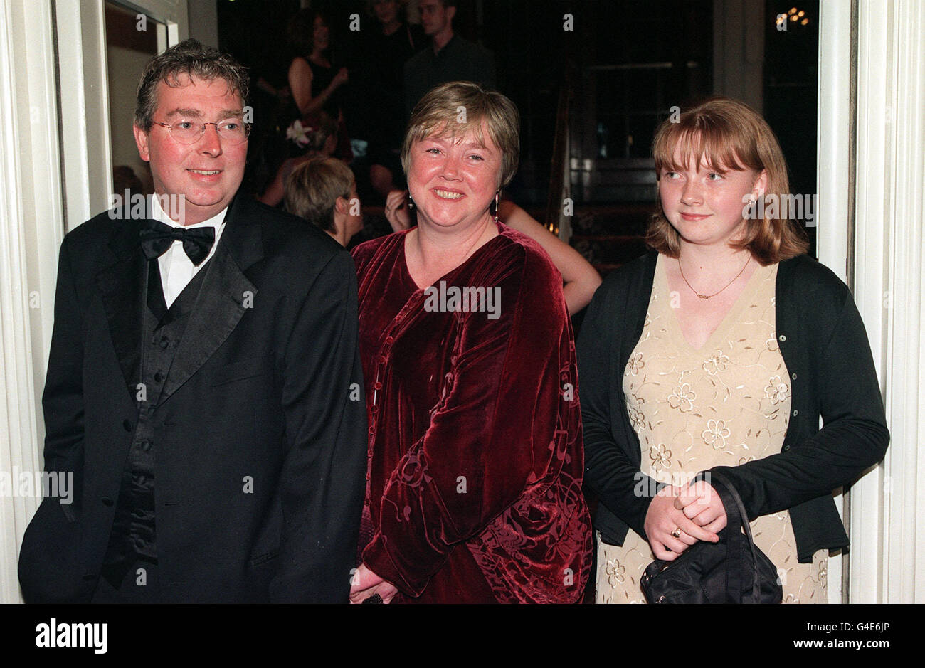 PAULINE QUIRKE MIT IHREM MANN STEVE SHEEN UND IHRER TOCHTER EMILY BEI DEN TV QUICK AWARDS IM ...