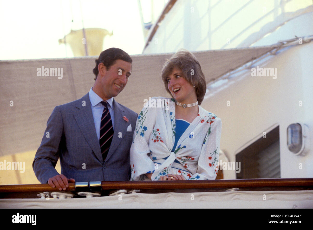 Lachende Prinzessin Diana Stockfotos und -bilder Kaufen - Alamy