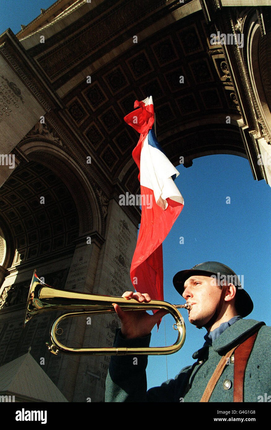 Waffenstillstand in paris -Fotos und -Bildmaterial in hoher Auflösung ...