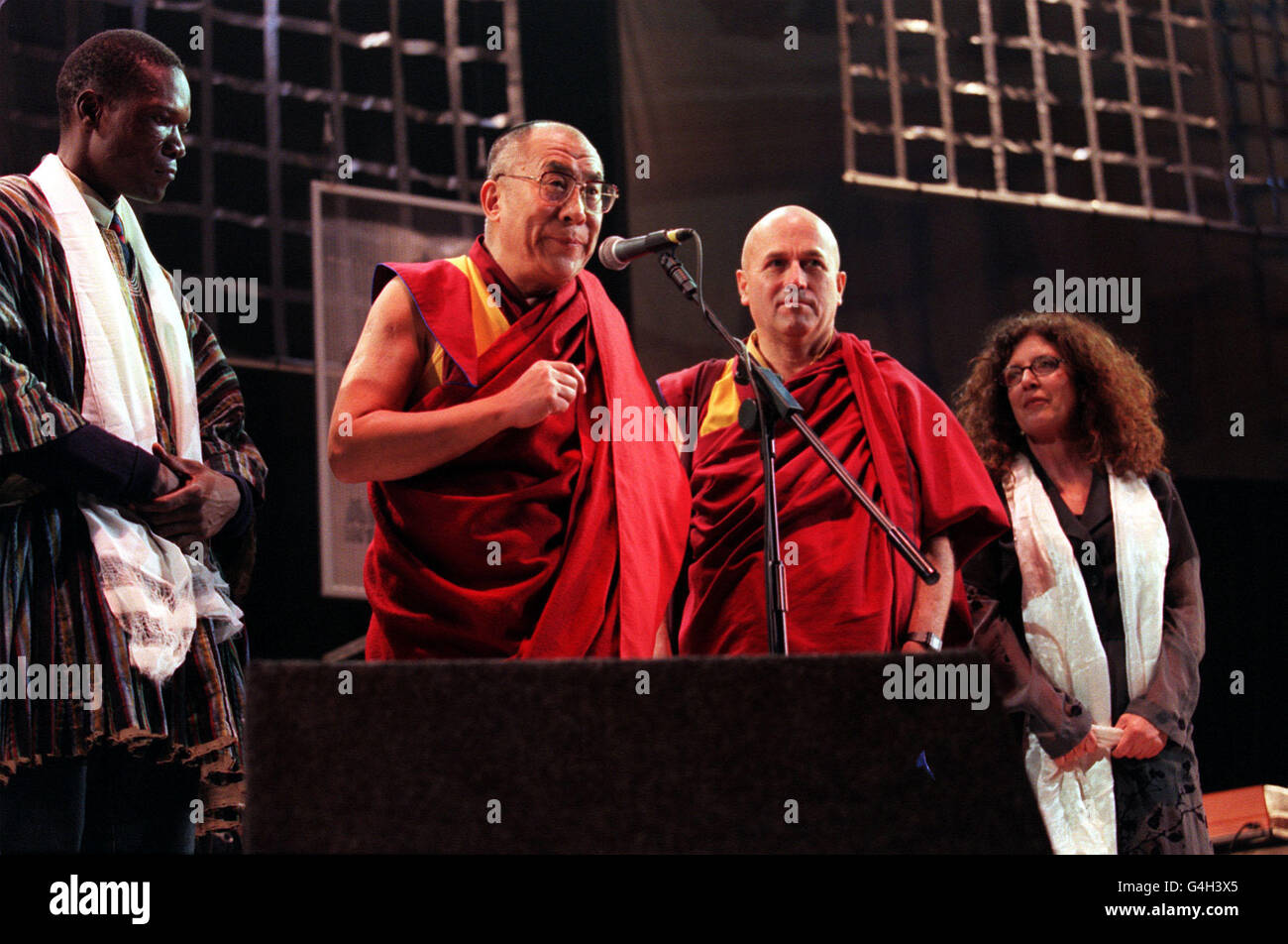 Buddhist monk matthieu ricard -Fotos und -Bildmaterial in hoher ...