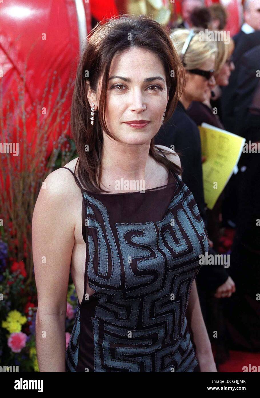 Schauspielerin kim delaney von tvs -Fotos und -Bildmaterial in hoher ...