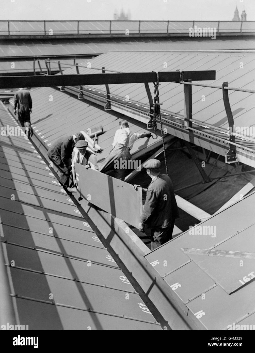 Ww2 waterloo station london -Fotos und -Bildmaterial in hoher Auflösung ...