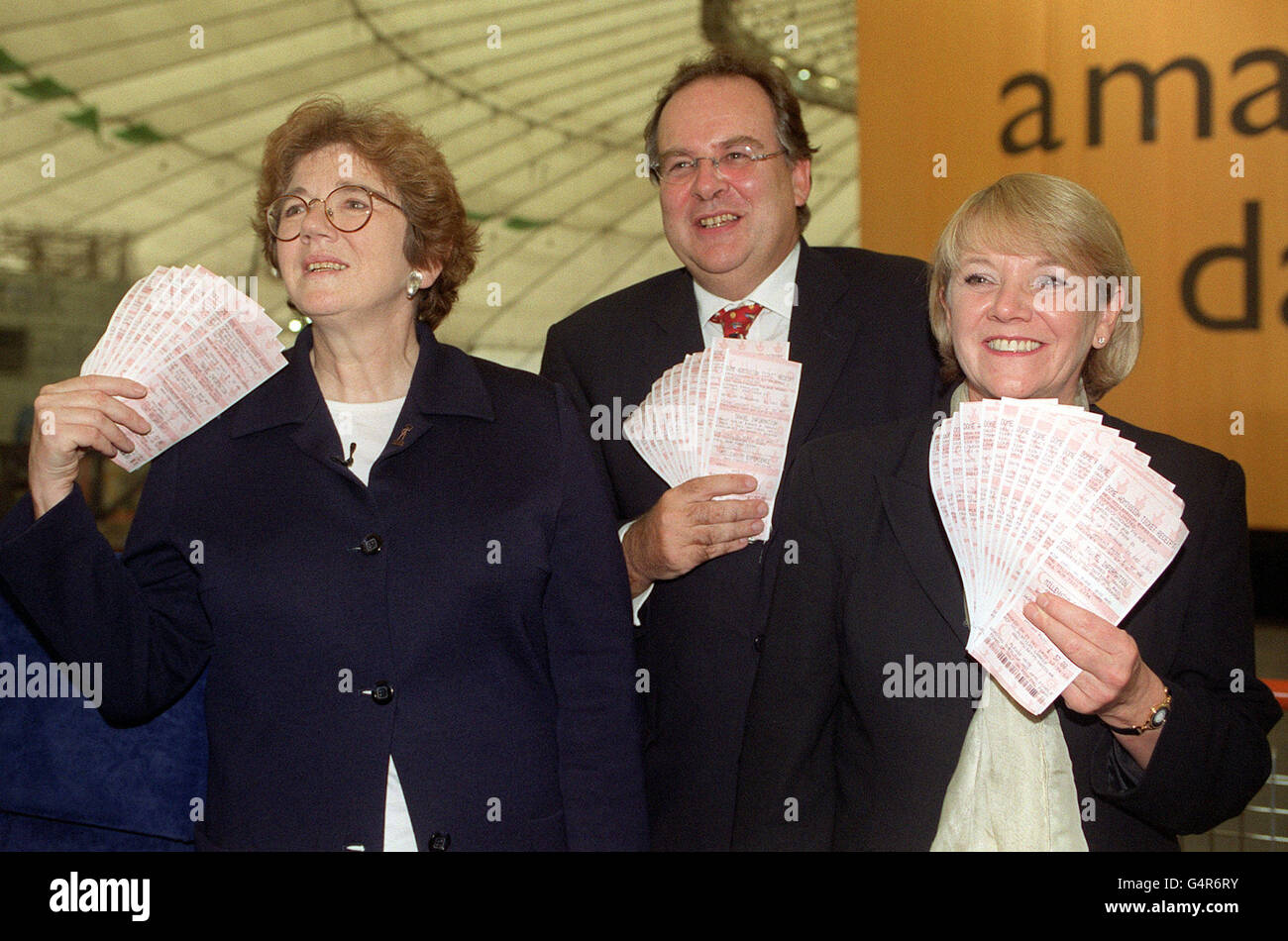 Minister des Kabinetts, der für den Millennium Dome Lord Falconer ...