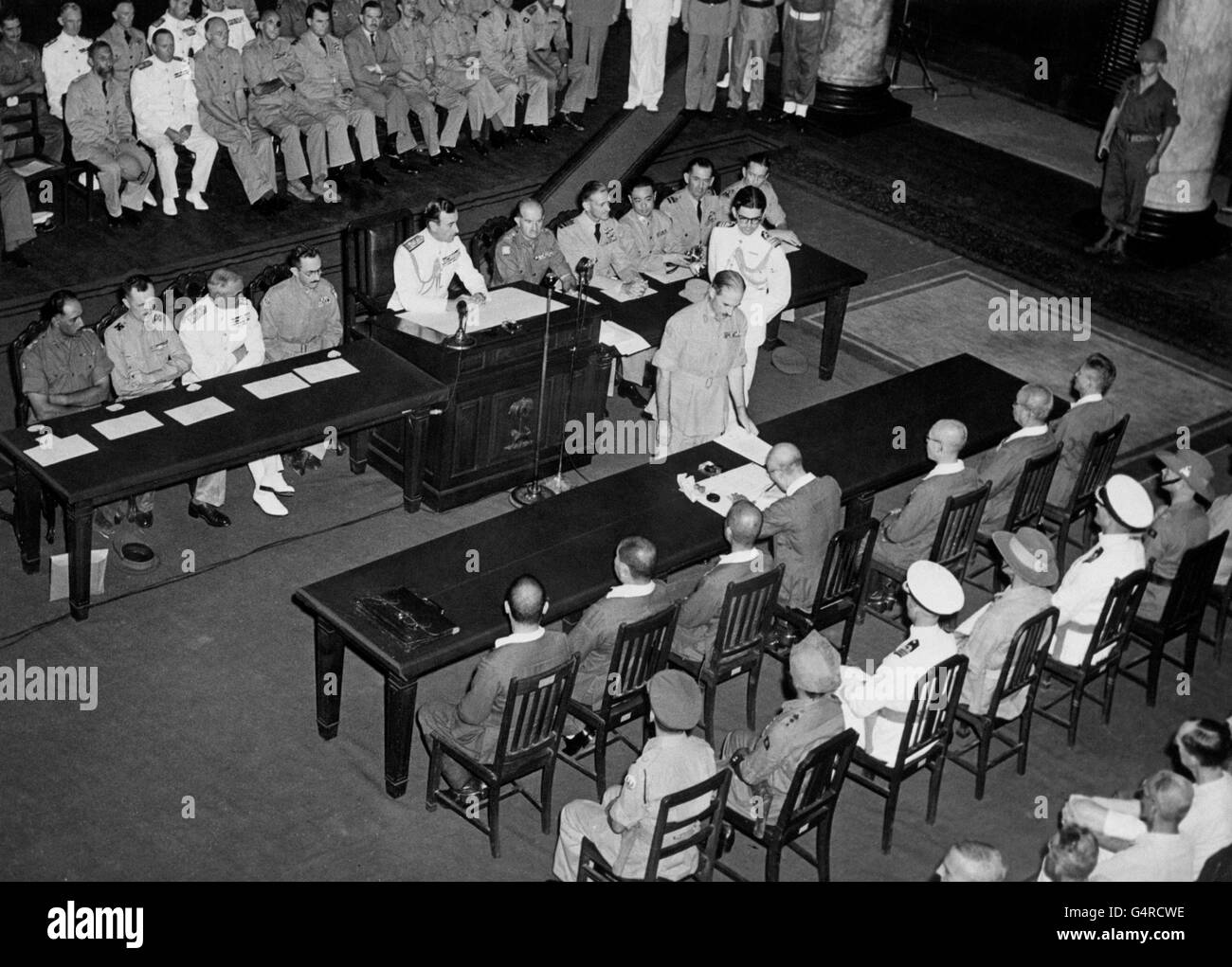 Japanese Surrender 1945 Stockfotos & Japanese Surrender 1945 Bilder - Alamy