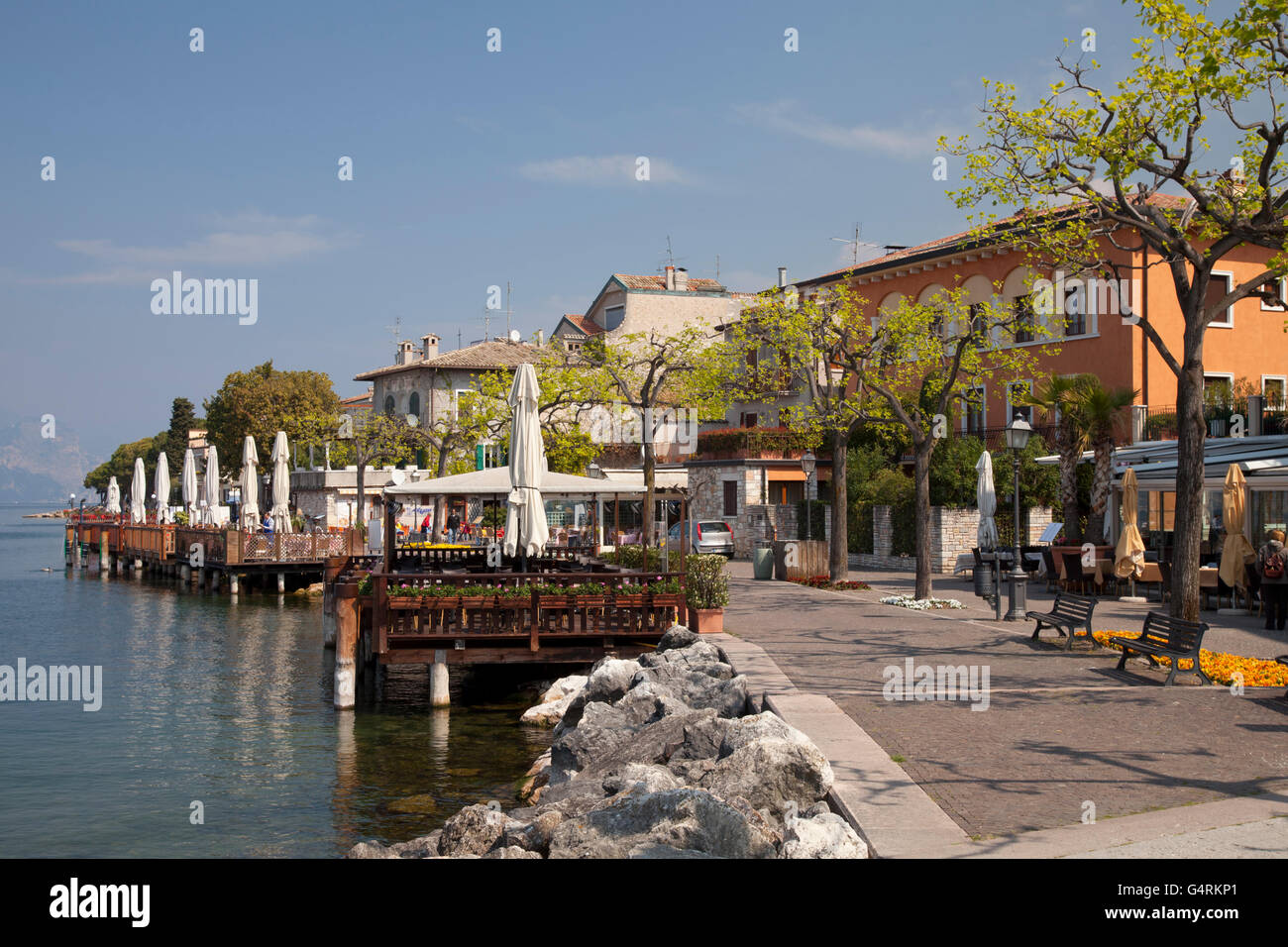 Hafen, promenade, Torri del Benaco, Gardasee, Veneto, Italien, Europa ...