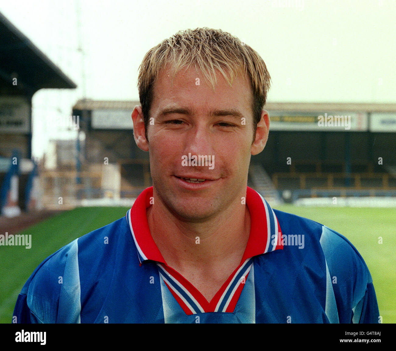 Jonathan Howard vom Football Club Chesterfield der League Division Two ...