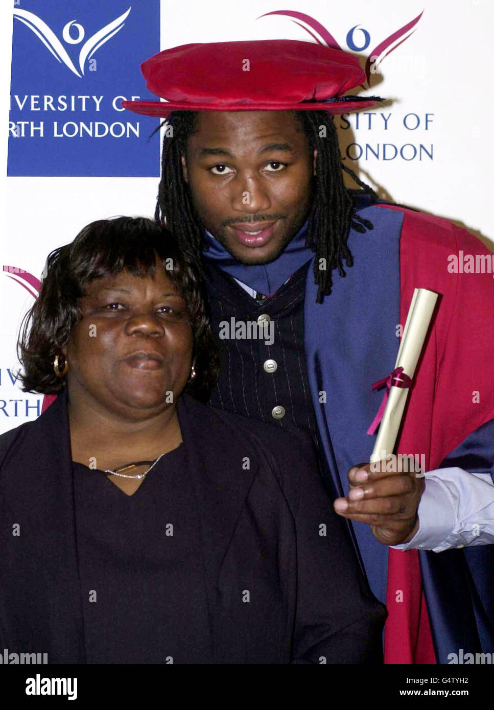 Violette lewis -Fotos und -Bildmaterial in hoher Auflösung – Alamy