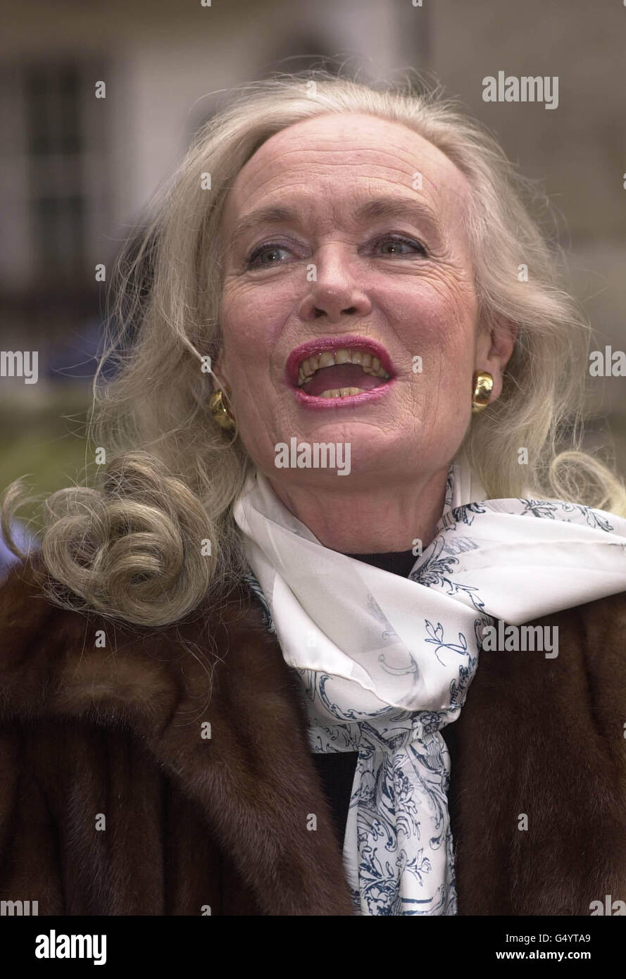 Shirley eaton james bond -Fotos und -Bildmaterial in hoher Auflösung ...