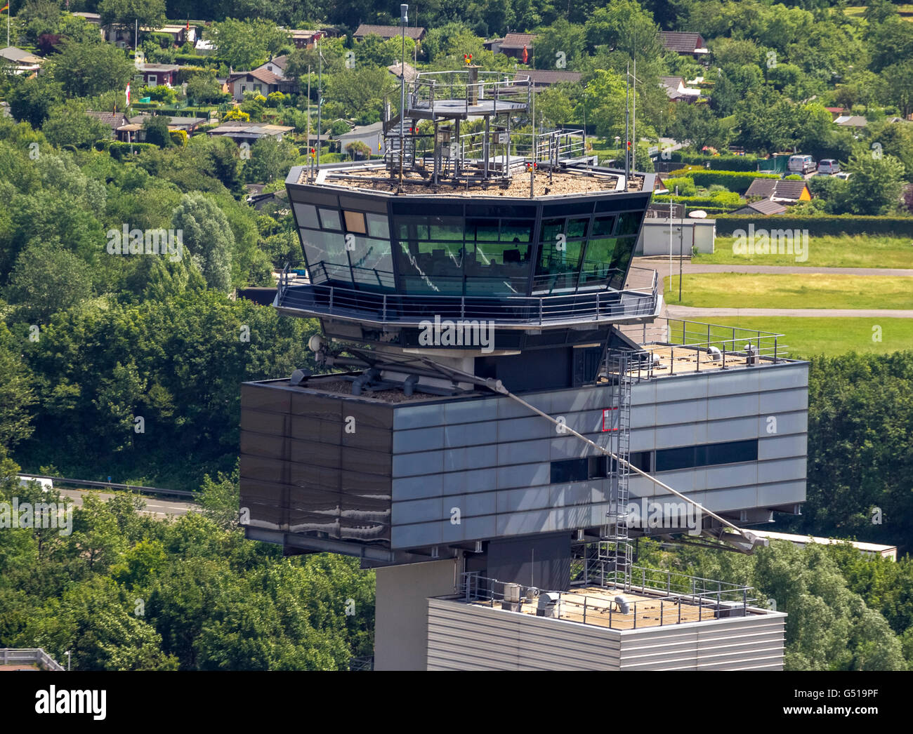 Internationaler flughafen düsseldorf -Fotos und -Bildmaterial in hoher Auflösung – Alamy