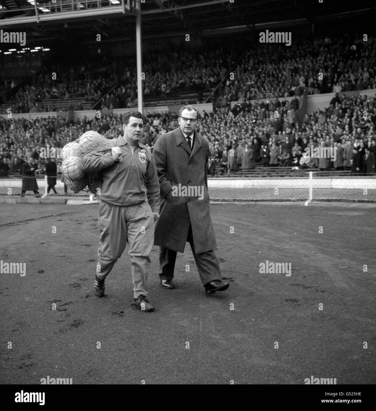 Walter winterbottom l -Fotos und -Bildmaterial in hoher Auflösung – Alamy