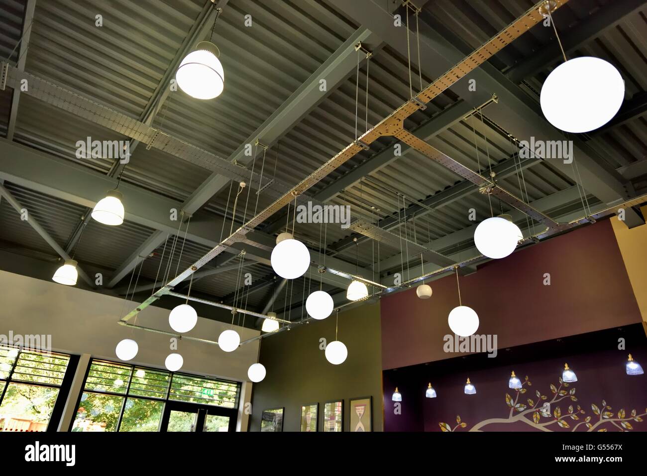 Suspended coffee -Fotos und -Bildmaterial in hoher Auflösung – Alamy