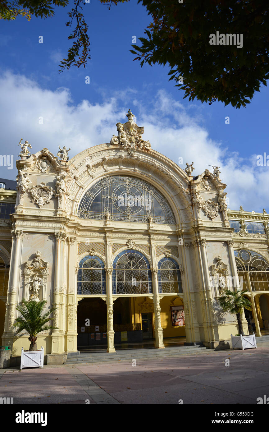 Zentrale kolonnade -Fotos und -Bildmaterial in hoher Auflösung – Alamy