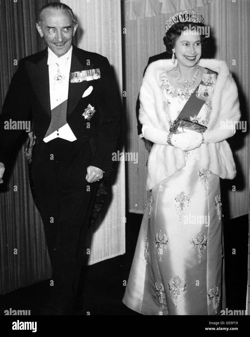 Sir gerald templer Schwarzweiß-Stockfotos und -bilder - Alamy