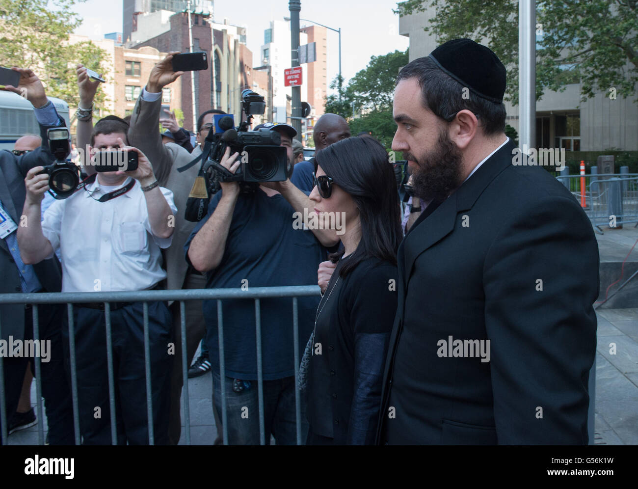 New York, NY, USA. 20. Juni 2016. JEREMY REICHBERG verlässt Manhattan ...