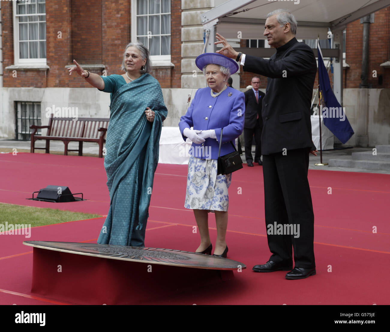 Seine frau babli sharma -Fotos und -Bildmaterial in hoher Auflösung – Alamy