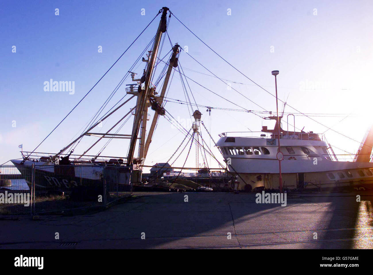 Niedrigste docks -Fotos und -Bildmaterial in hoher Auflösung – Alamy