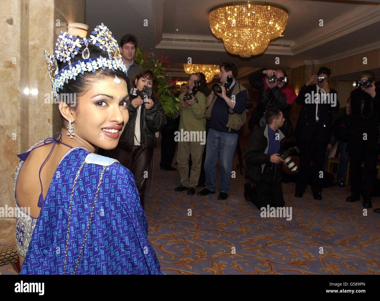 Miss world 2000 miss india -Fotos und -Bildmaterial in hoher Auflösung ...