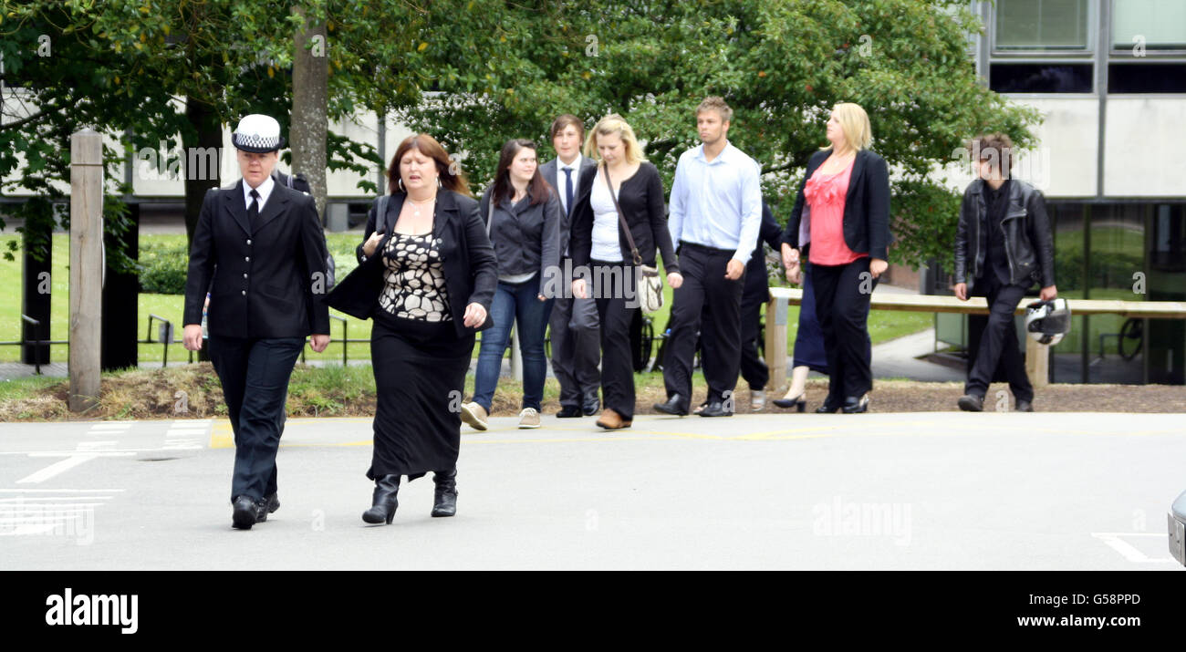 Mitglieder der Familie der 13-jährigen Radfahrerin Amy Hofmeister ...