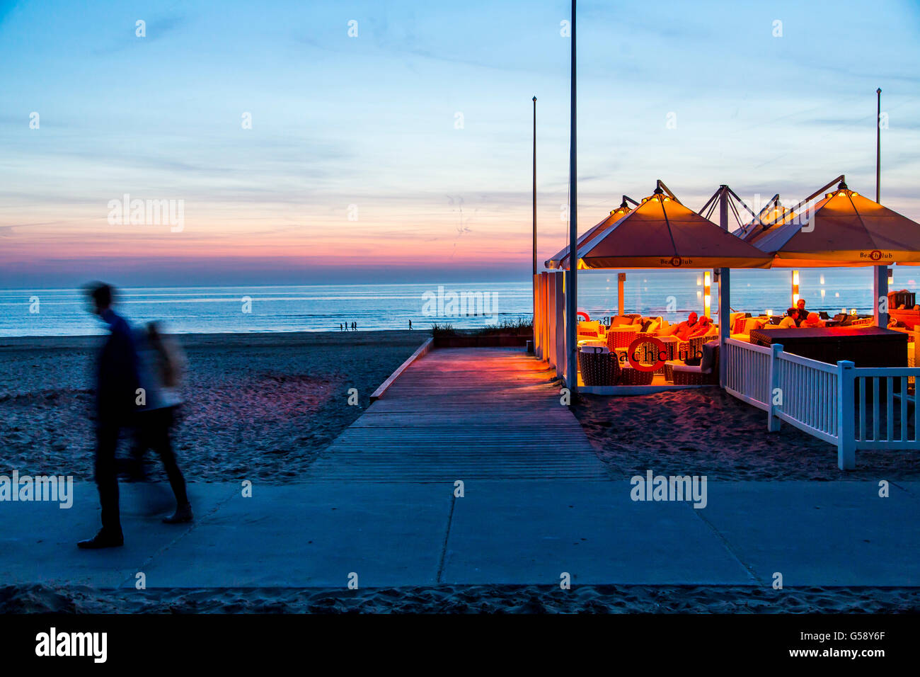 Noordwijk aan zee strand -Fotos und -Bildmaterial in hoher Auflösung ...