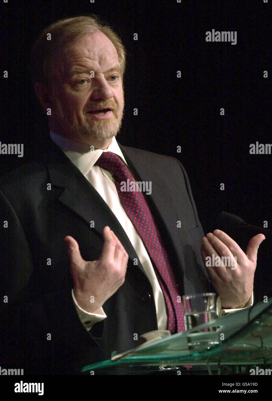 Robin cook schottische arbeit -Fotos und -Bildmaterial in hoher ...