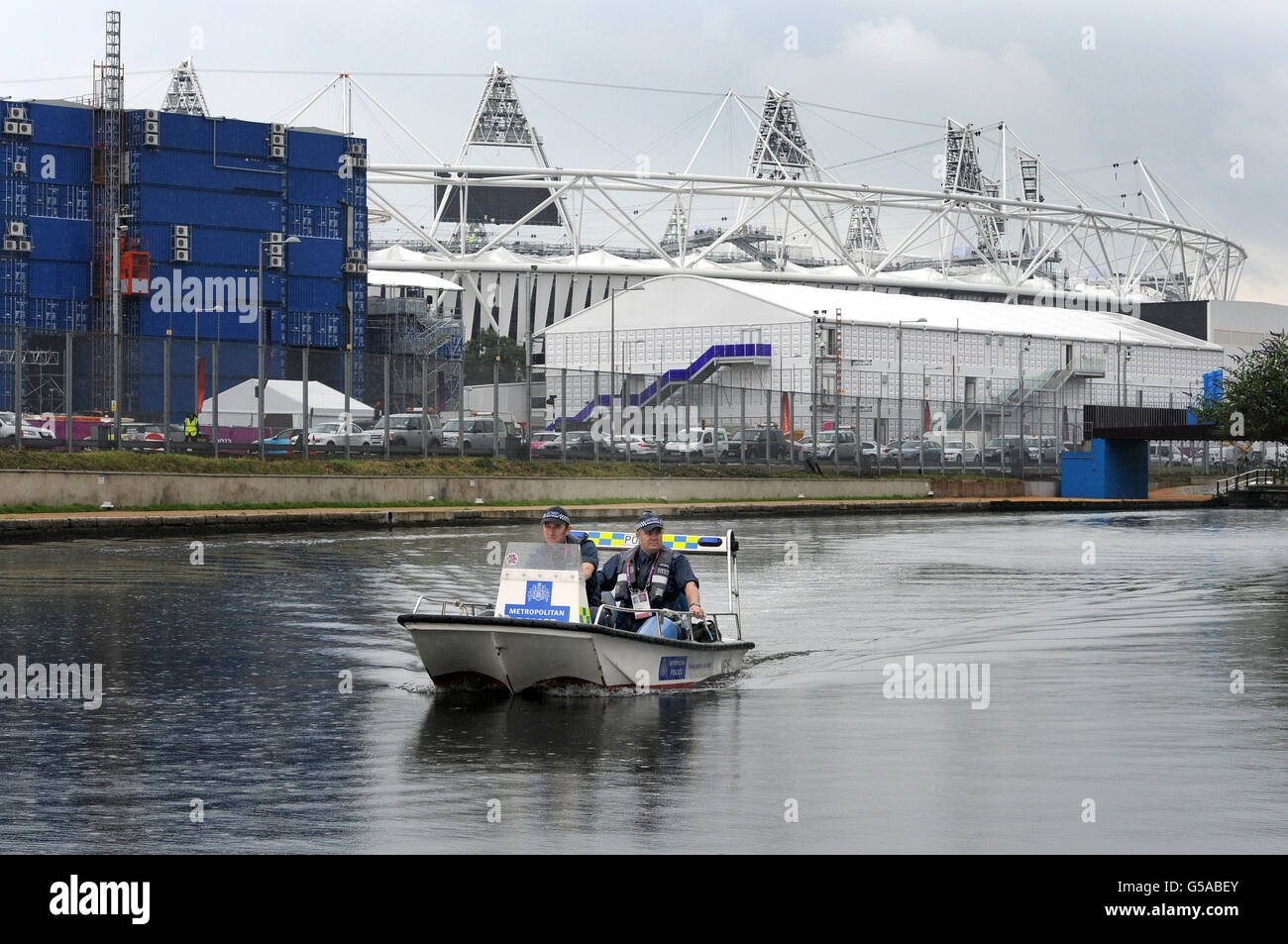 Constable Neil Baker (links) und Constable Dan Collins von der Marine ...