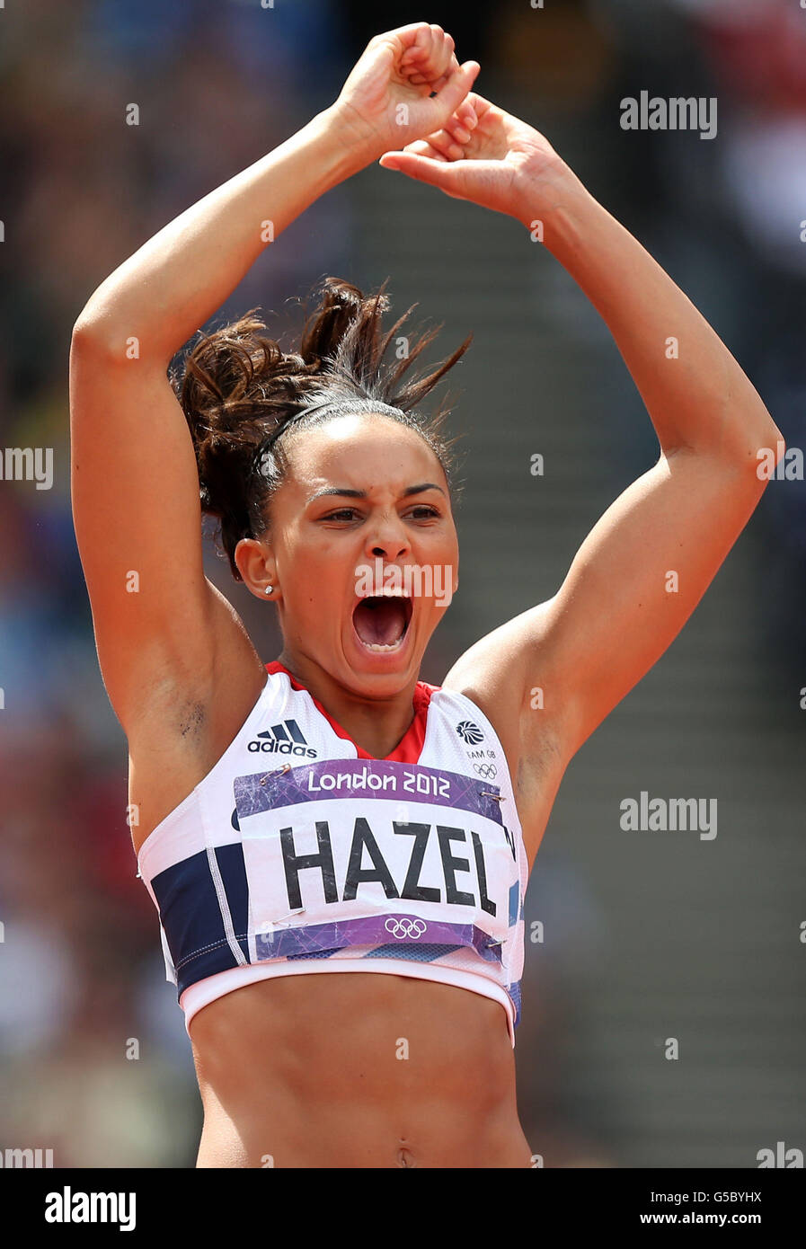 Die britische Louise Hazel feiert nach ihrem letzten Wurf im Speer am ...