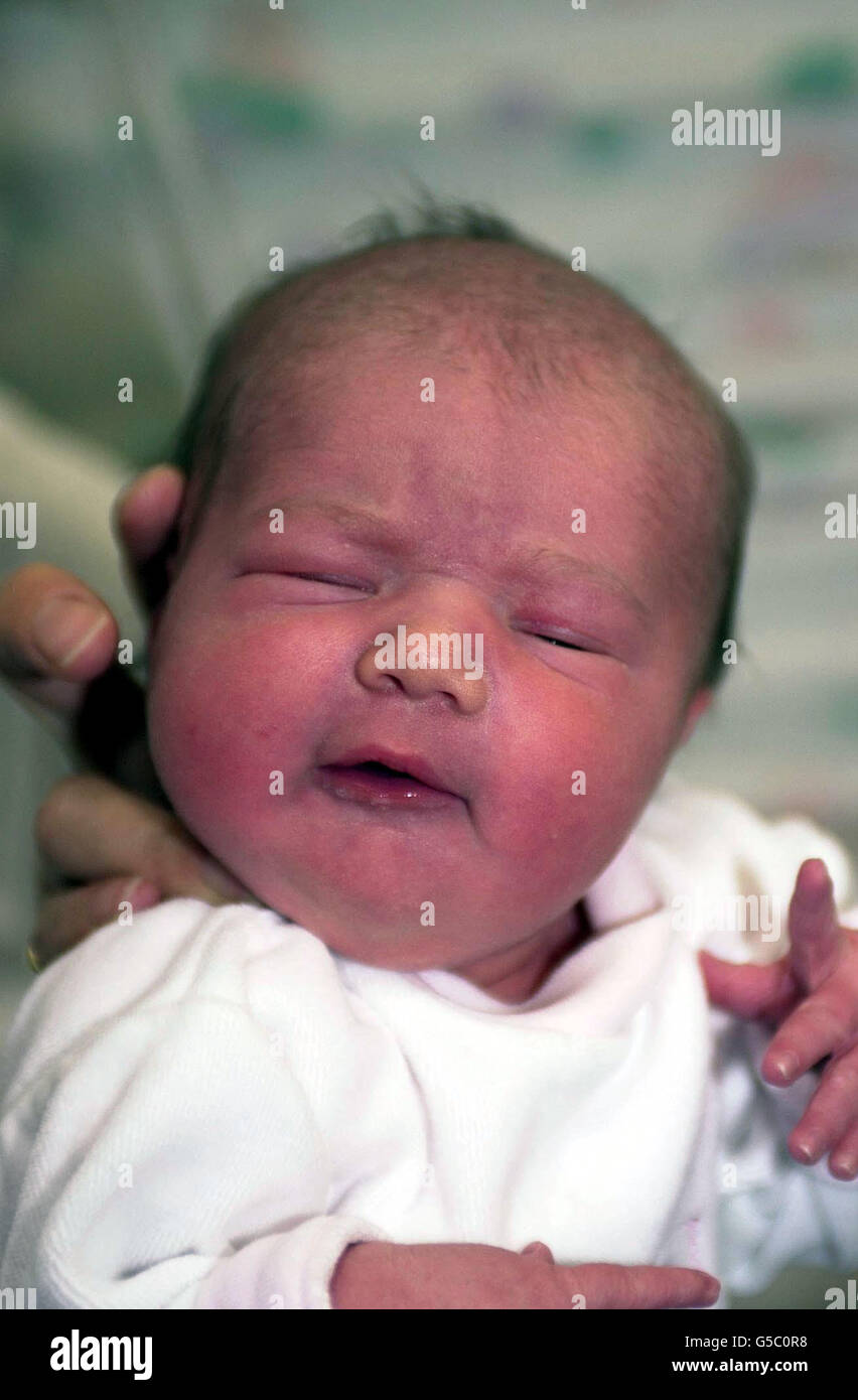 Baby caroline frimley park krankenhaus -Fotos und -Bildmaterial in ...