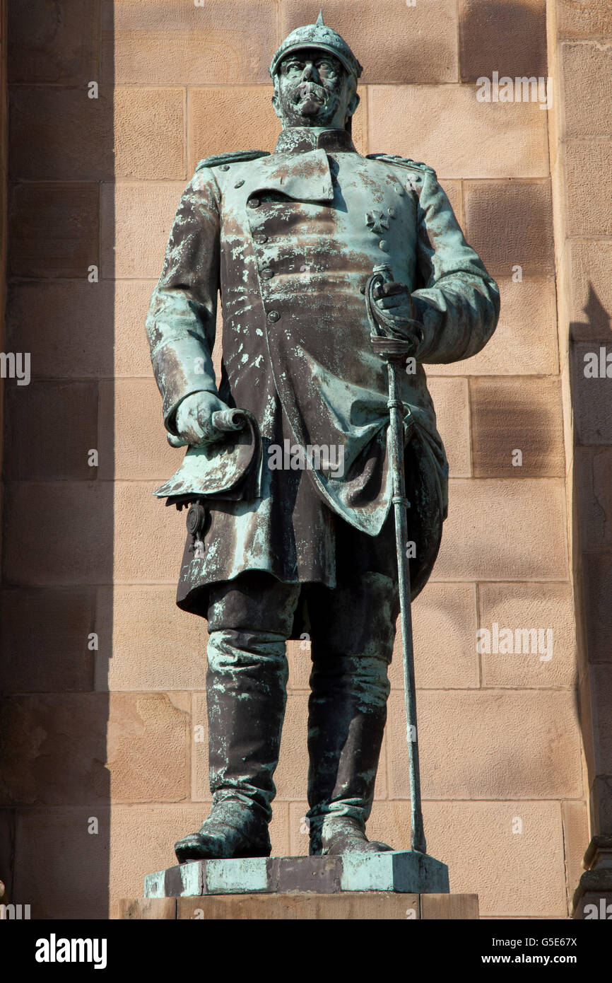 Statue von Graf Otto von Bismarck, Kaiser Wilhelm Memorial, Hohensyburg ...