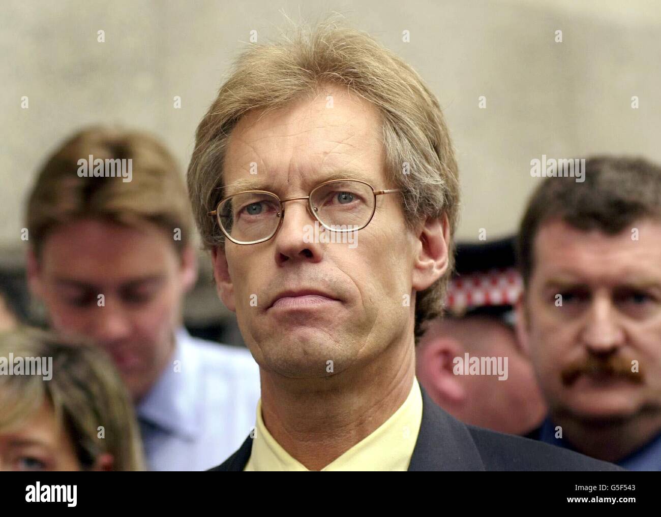 Nigel Dando, Bruder von Jill Dando vor dem Old Bailey in London, mit ...