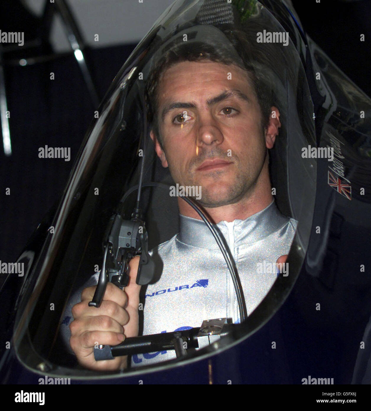 Der Olympiasieger Jason Queally sitzt „im“ des Blueyonder Challenger ...