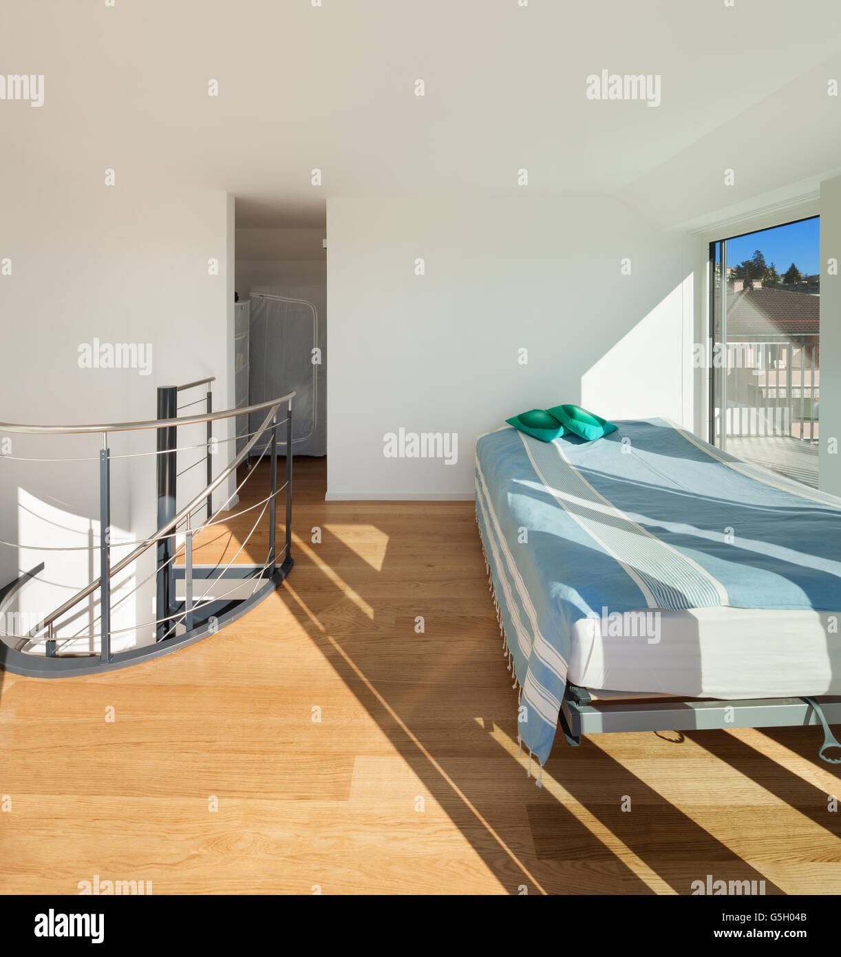 Helles parkett -Fotos und -Bildmaterial in hoher Auflösung – Alamy