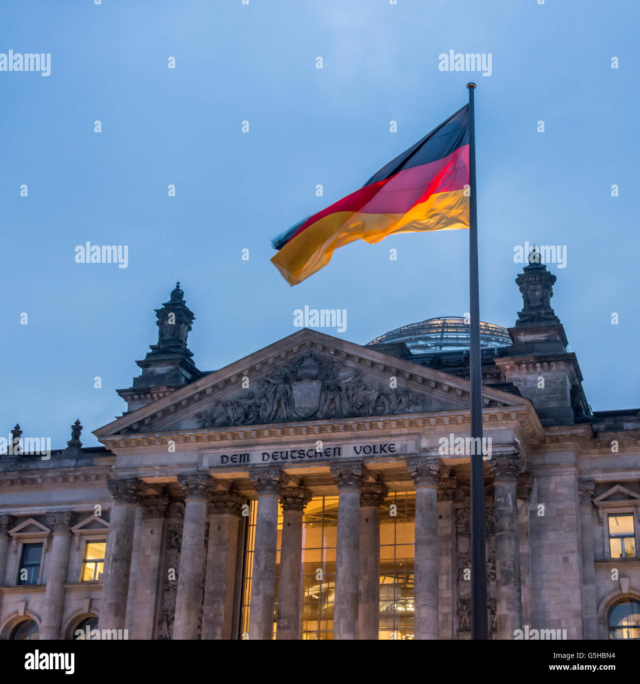 Reichstag kuppel nachts -Fotos und -Bildmaterial in hoher Auflösung – Alamy Reichstag kuppel nachts -Fotos und -Bildmaterial in hoher Auflösung – Alamy