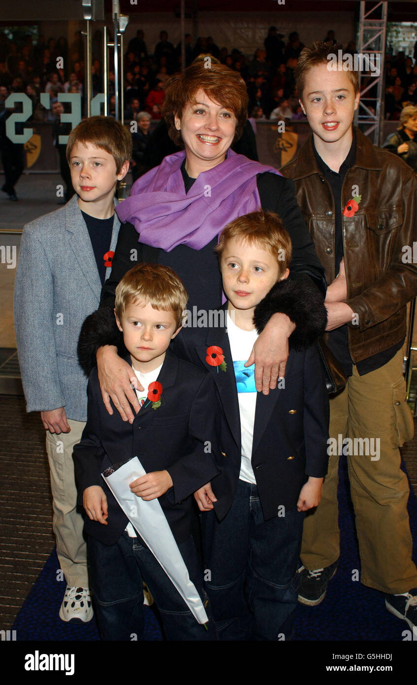 Anne Diamond kommt mit ihren Söhnen zur Weltpremiere von „Harry Potter ...