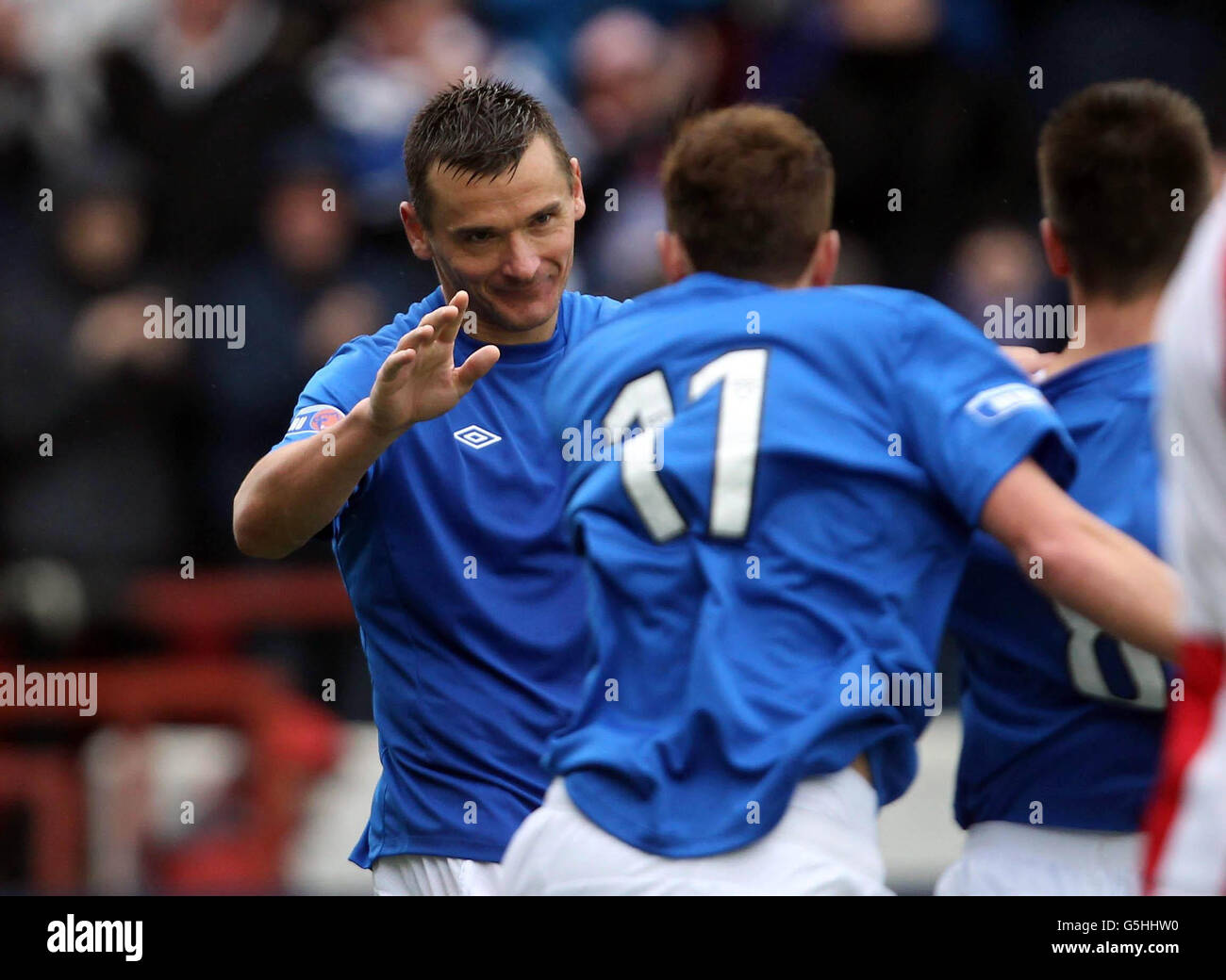 Rangers Lee McCulloch feiert das zweite Tor beim Spiel Irn Bru Scottish ...