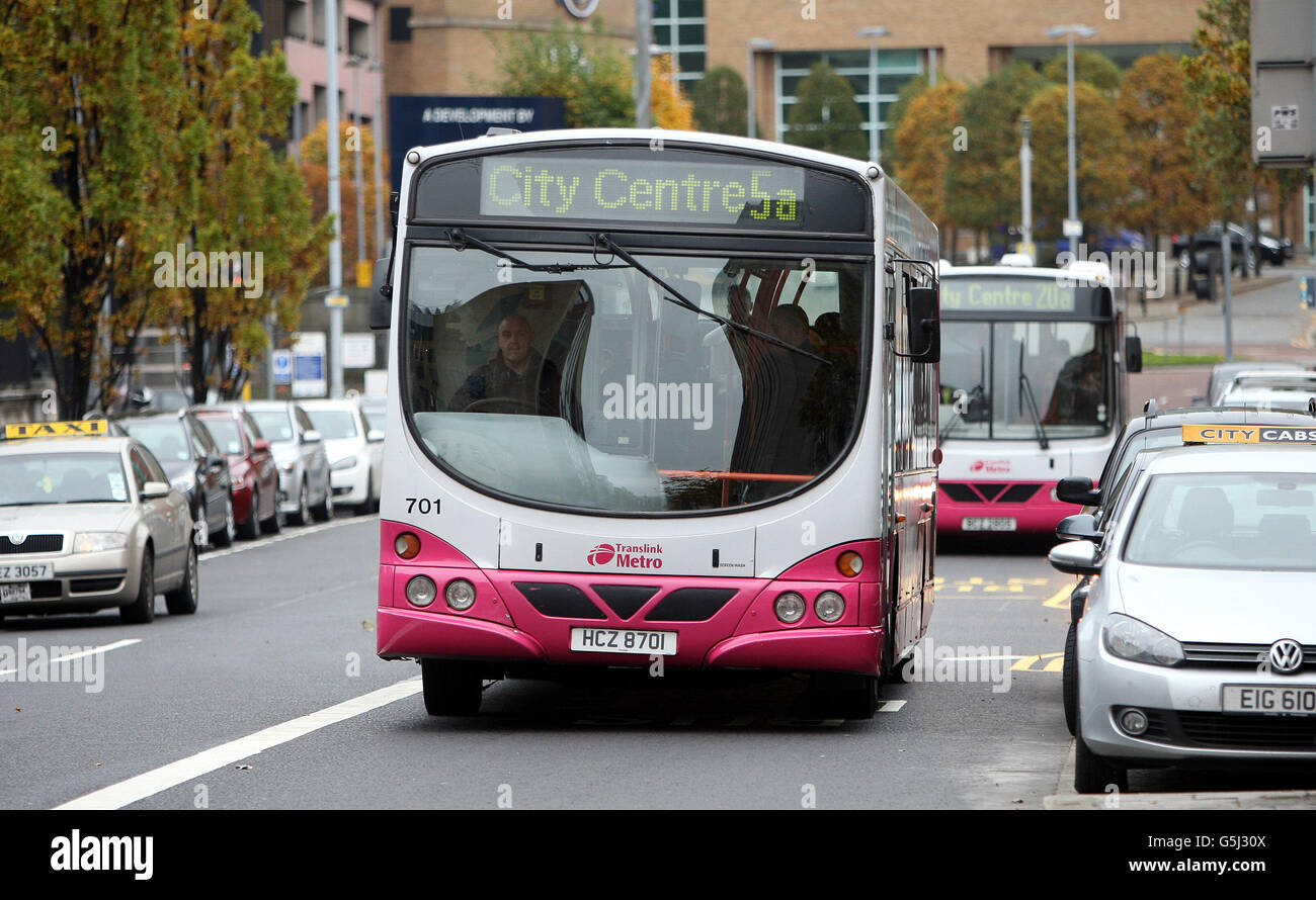 Metrobusse belfast -Fotos und -Bildmaterial in hoher Auflösung – Alamy