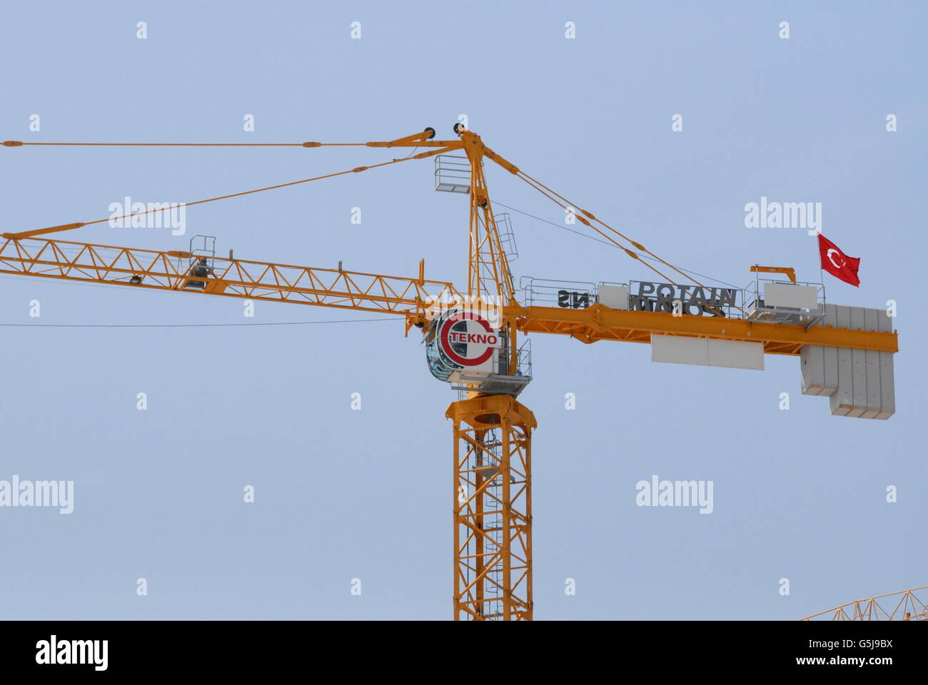 Potain turmdrehkran -Fotos und -Bildmaterial in hoher Auflösung – Alamy
