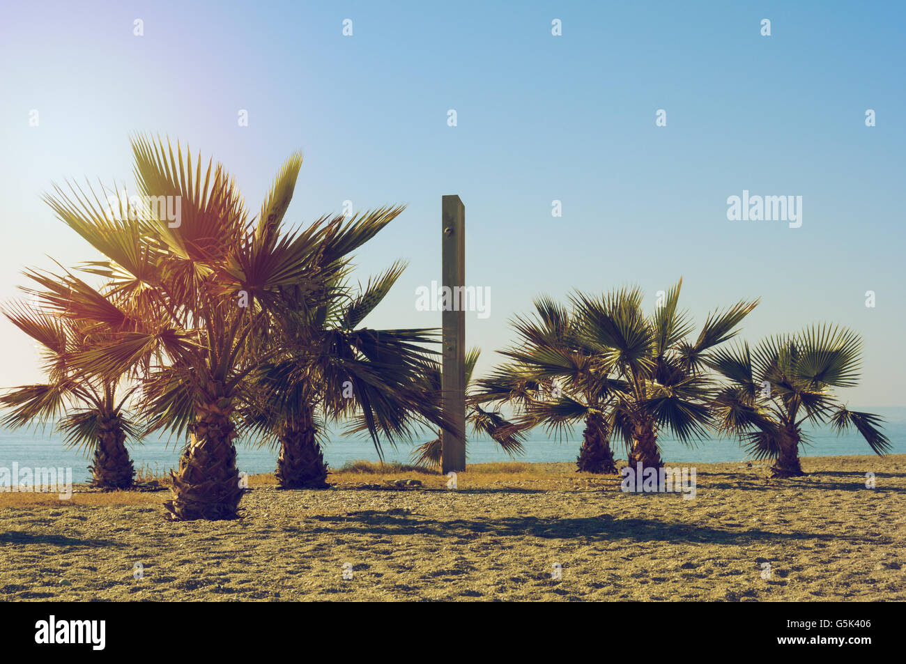 Dusche am strand -Fotos und -Bildmaterial in hoher Auflösung – Alamy