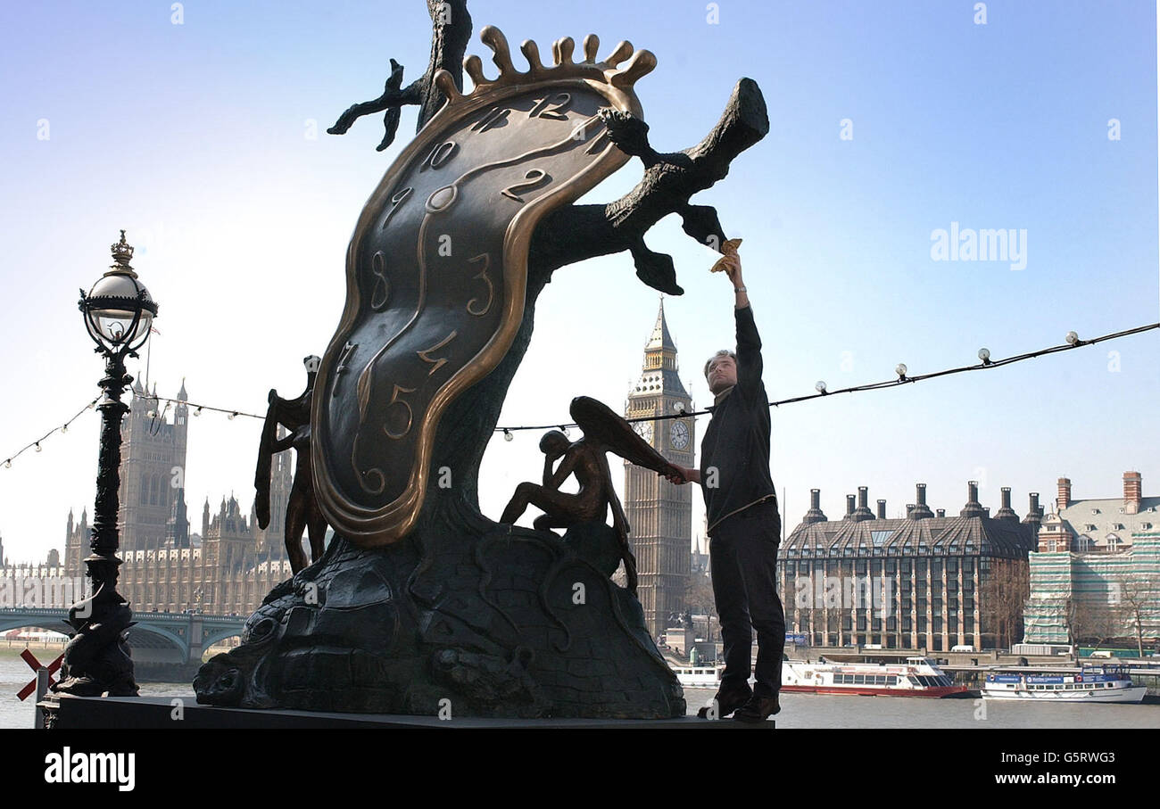 Salvador dali -Fotos und -Bildmaterial in hoher Auflösung – Alamy