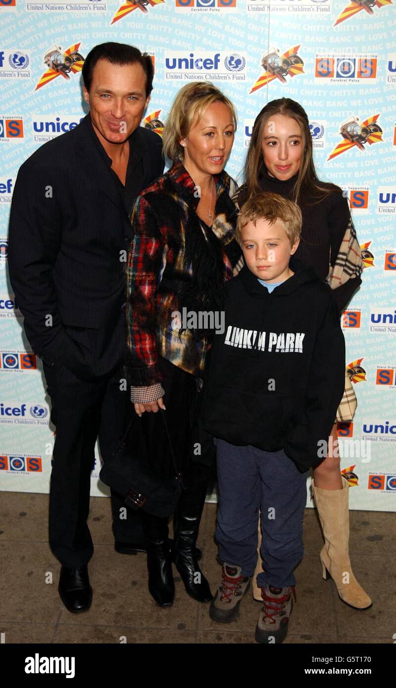 Martin Kemp und seine Familie kommen zur karitativen Premeiere der ...