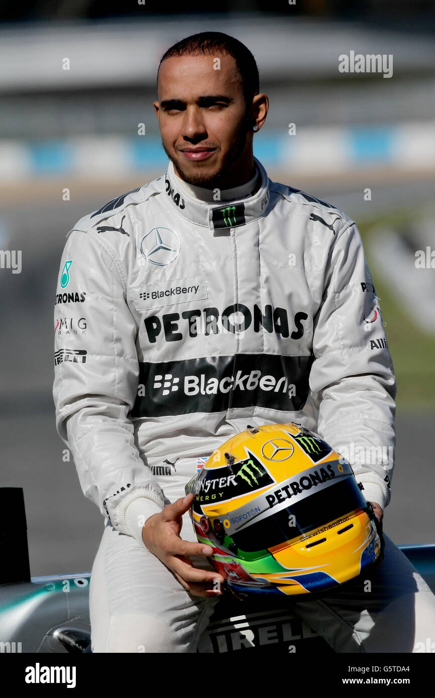 Lewis hamilton posiert mercedes beim start des circuito de jerez -Fotos ...