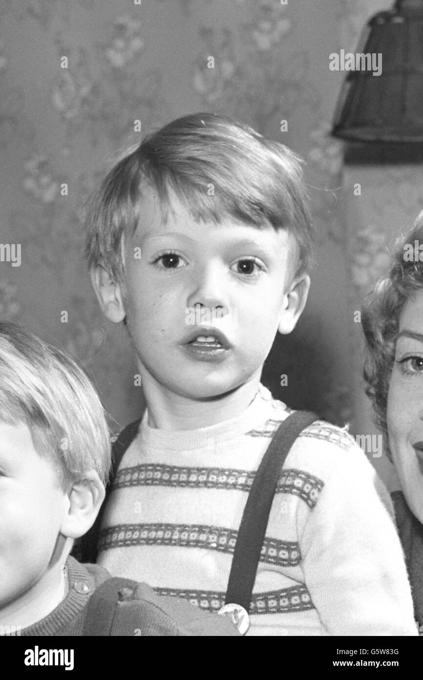 Robin Sachs Stockfotos und -bilder Kaufen - Alamy