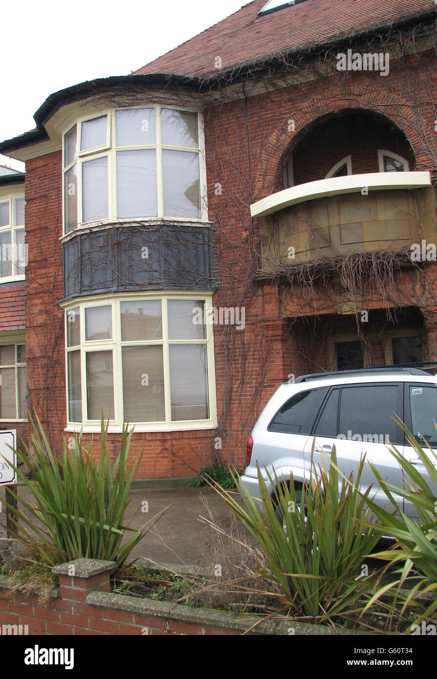 Als studioassistent dominic elliott -Fotos und -Bildmaterial in hoher ...