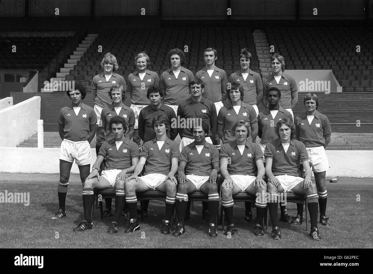 Leyton orient team gruppe -Fotos und -Bildmaterial in hoher Auflösung ...