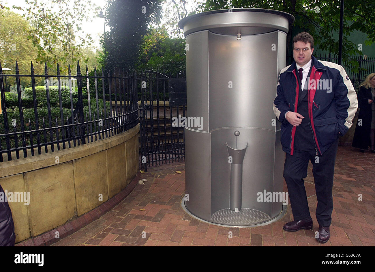 Urinal london -Fotos und -Bildmaterial in hoher Auflösung – Alamy