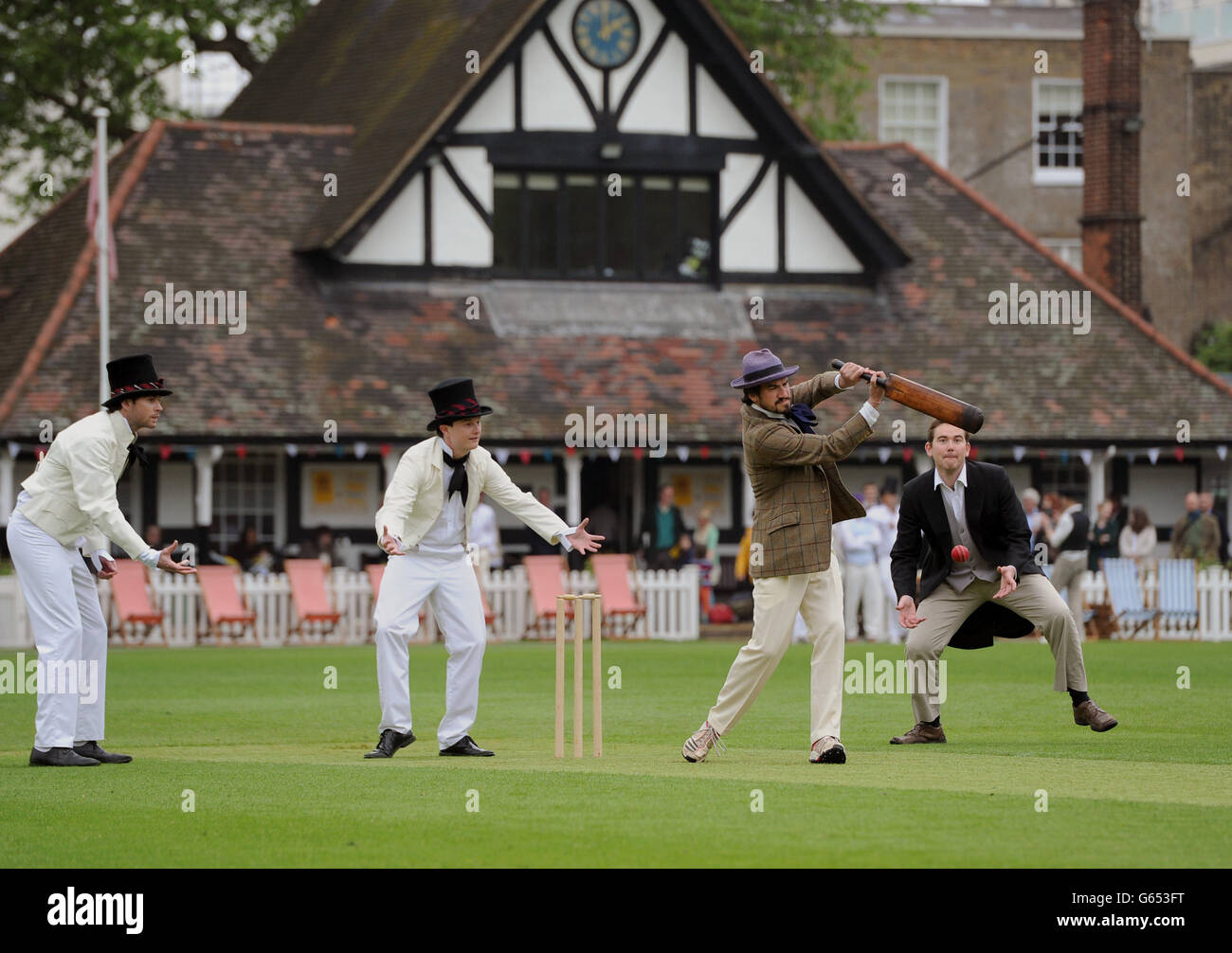 Cricket in vincent square -Fotos und -Bildmaterial in hoher Auflösung ...